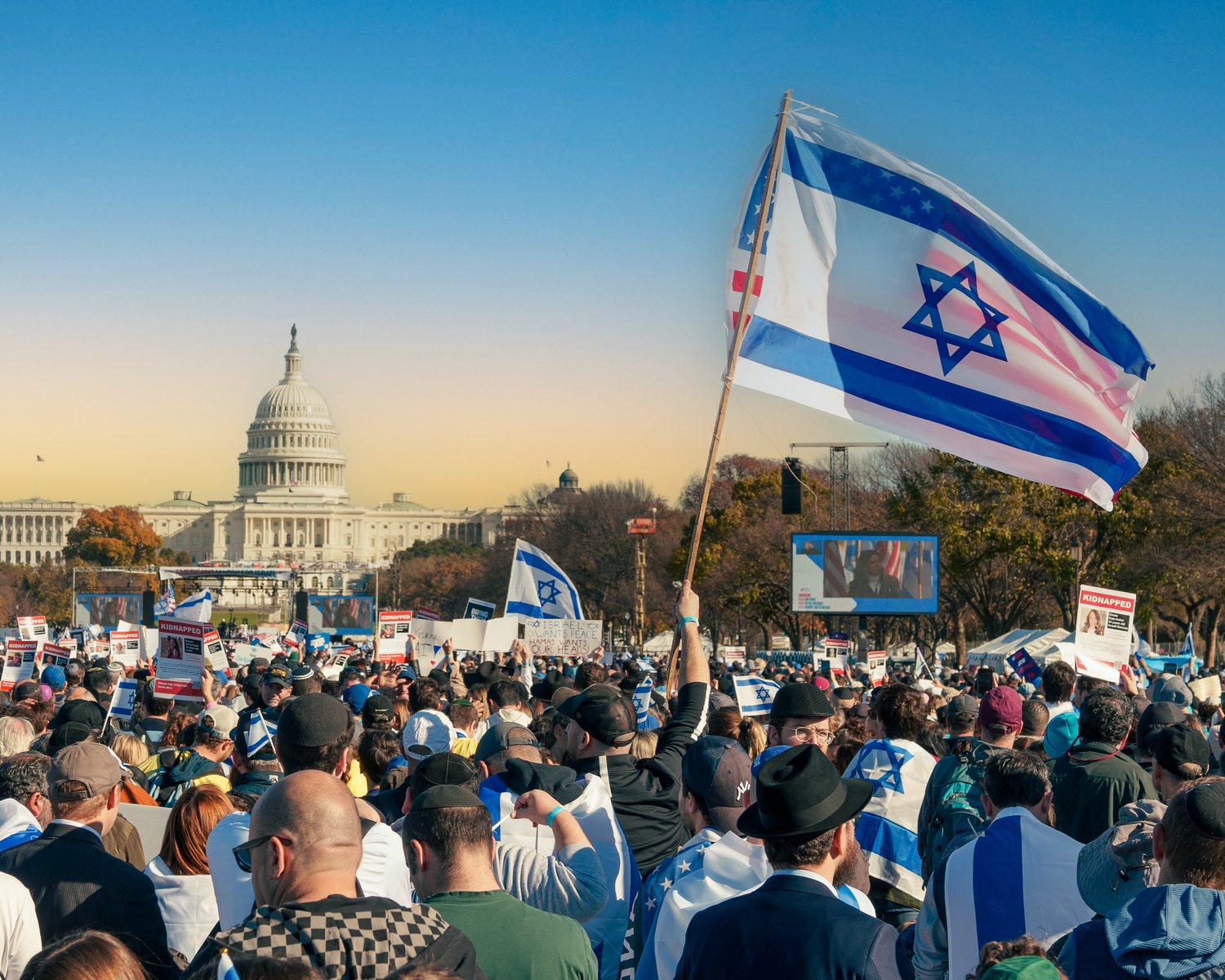 The Loneliness of American Jews Post-October 7: A Reflection on True Friendship, Antisemitism ...